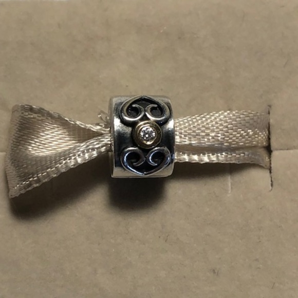 Pandora | Jewelry | Genuine Pandora Heart Clip W Gold Small Diamond ...